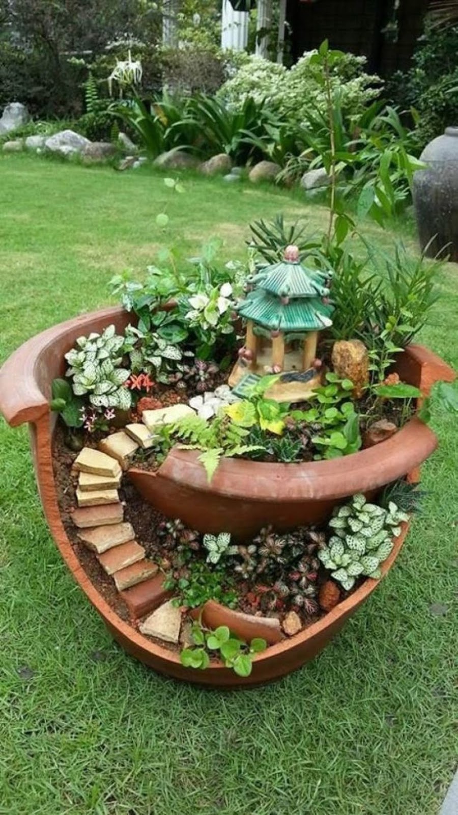 40+ Unique Garden Decorating Ideas - HOME DECOR