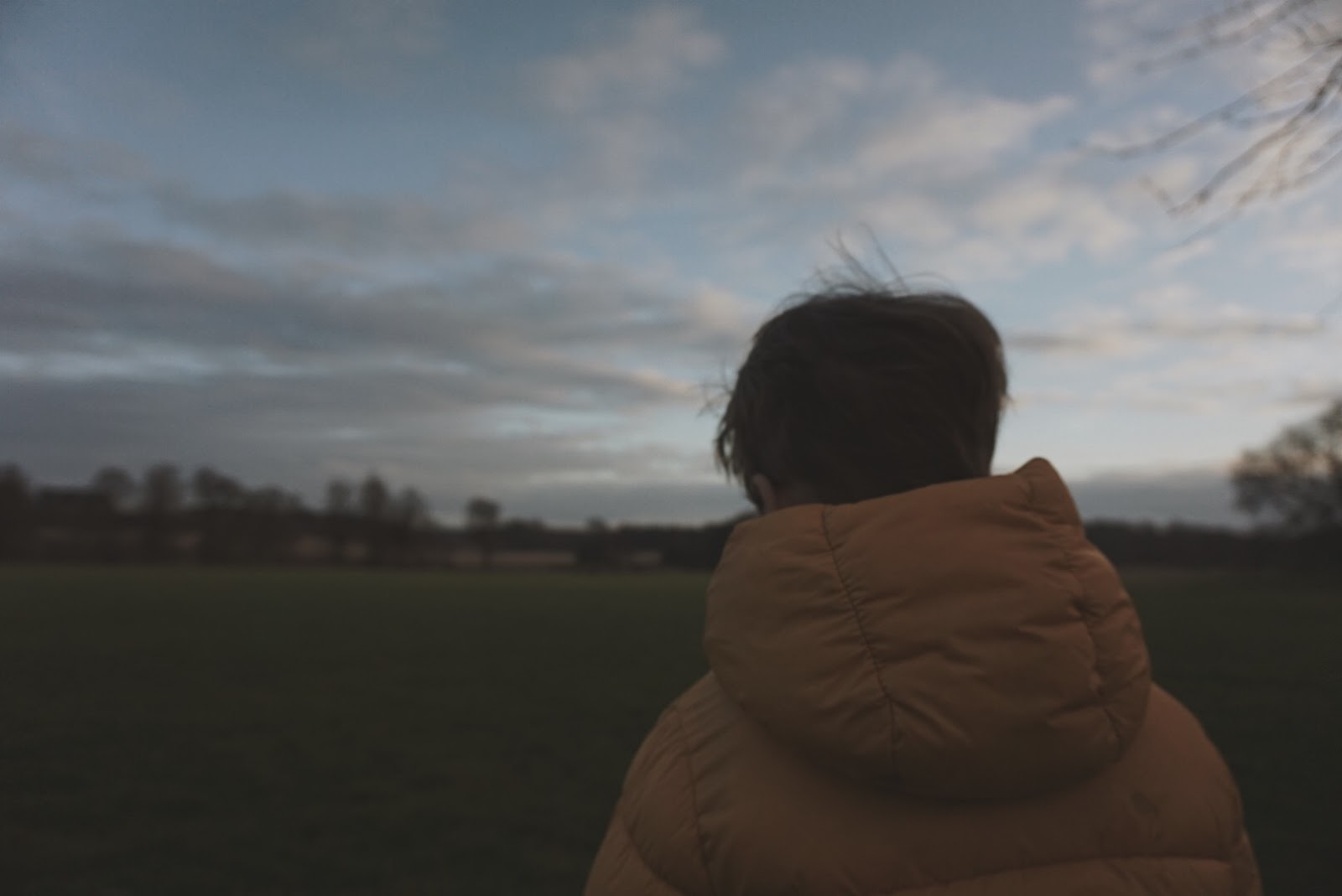 LOGGING OFF VS LOGGING OUT