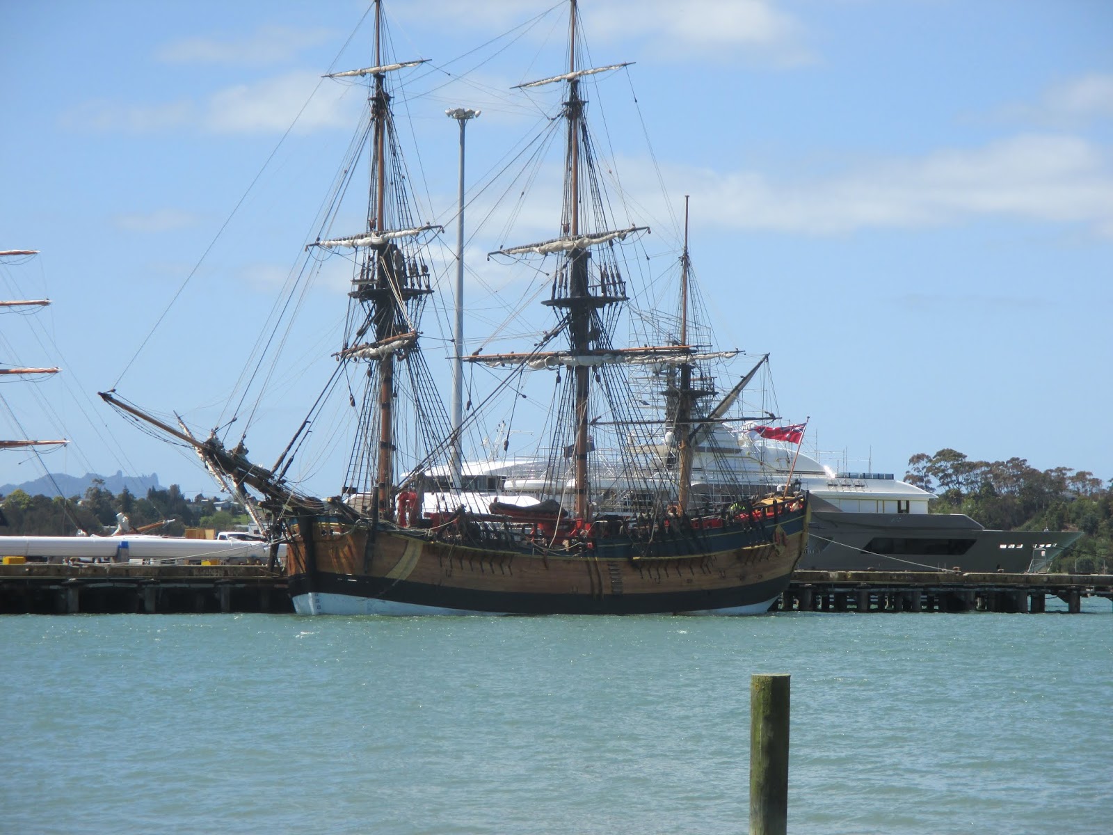Kamo Lady: HMB ENDEAVOUR REPLICA.