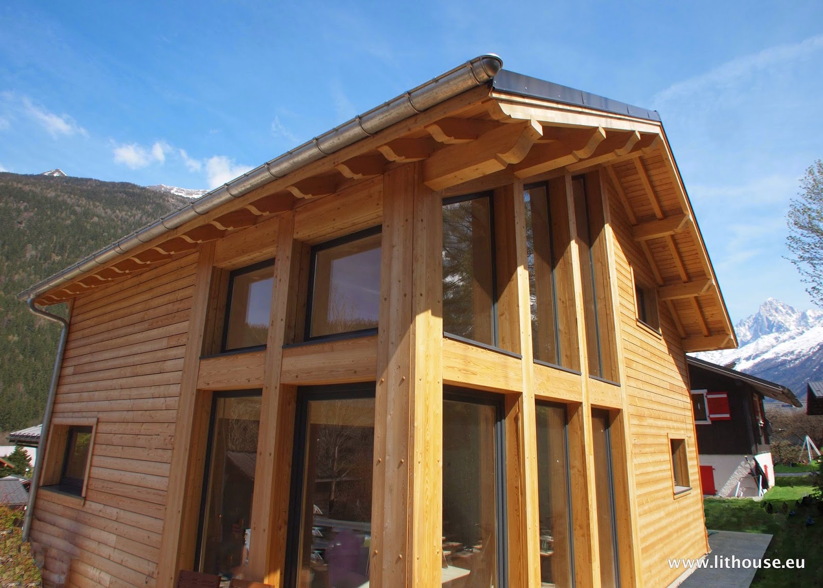 Building Eco Wooden House: CHALET CONSTRUCTION