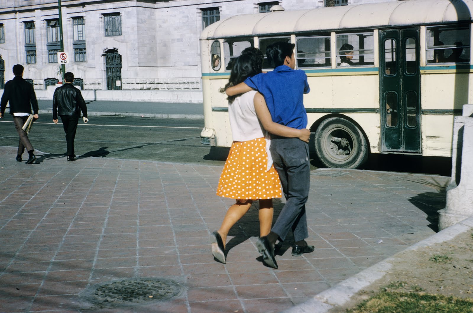 40 Amazing Color Photographs That Capture Everyday Life in Mexico ...