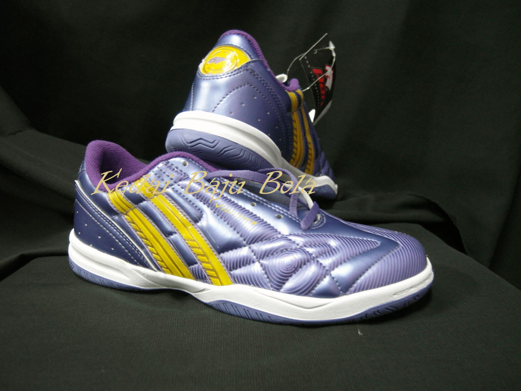 Kedai Baju Bola: Pan Futsal Shoe 2012
