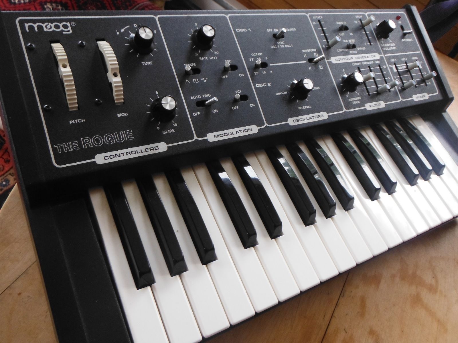 MATRIXSYNTH: MOOG ROGUE