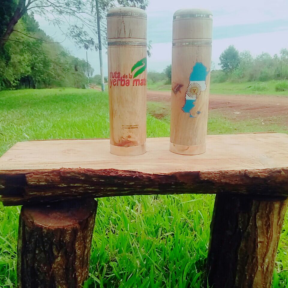 Los Termos de Madera con Luz RYM están en todo el país!