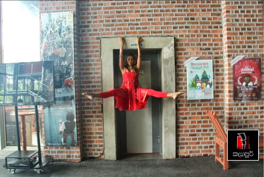 MH 17 ගුවන් අනතුරින් ශ්‍රී ලාංකික නිළියක් ද මියගිහින් - කලාපූර් | Kalapur