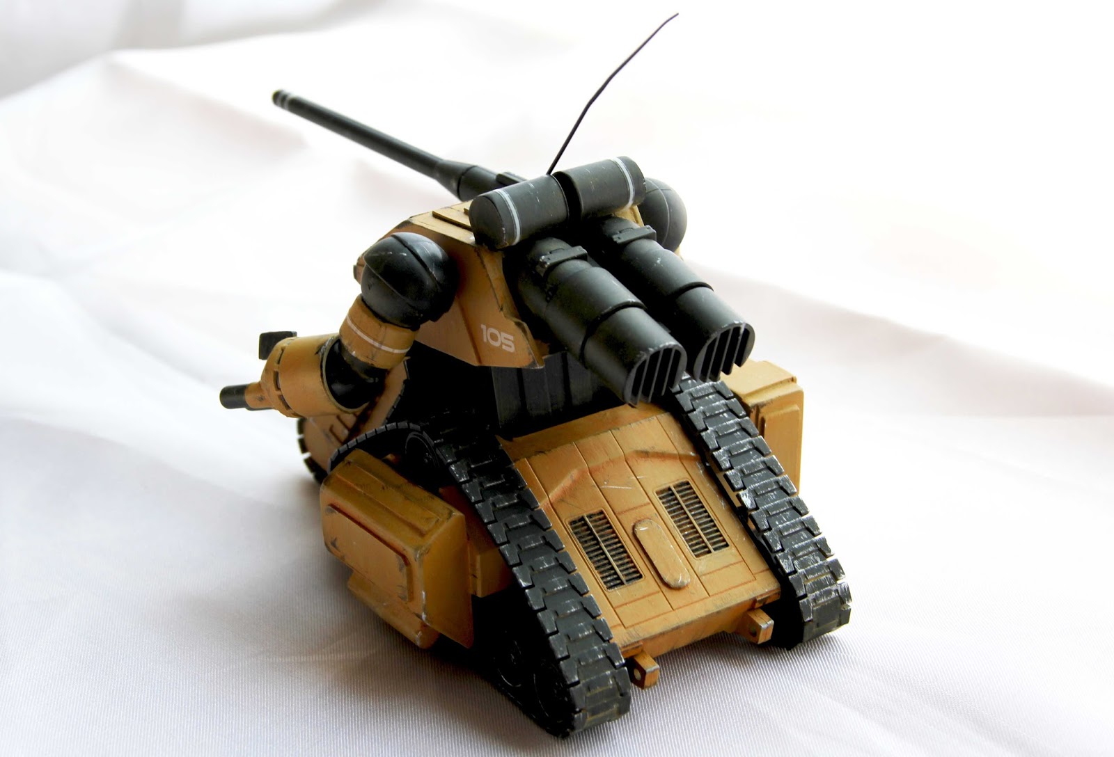 Gundam Family: HG 1/144 RX-75 Guntank Custom Build