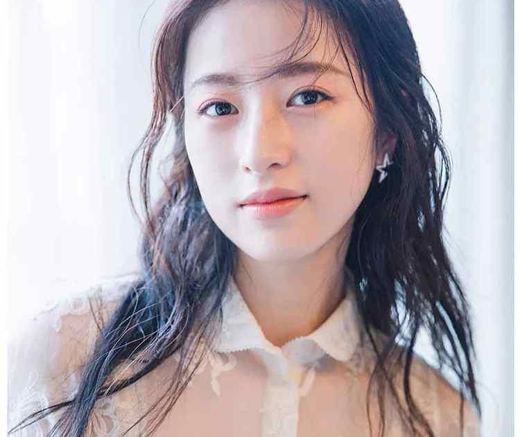 Biodata dan Profil Lengkap Zhou Yu Tong (Chinese Actress) - Nona Mandarin