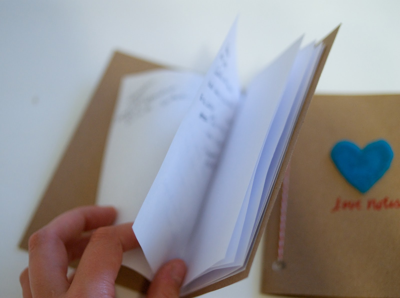 Easy Peasy DIY Notebooks easy-peasy-diy-notebooks