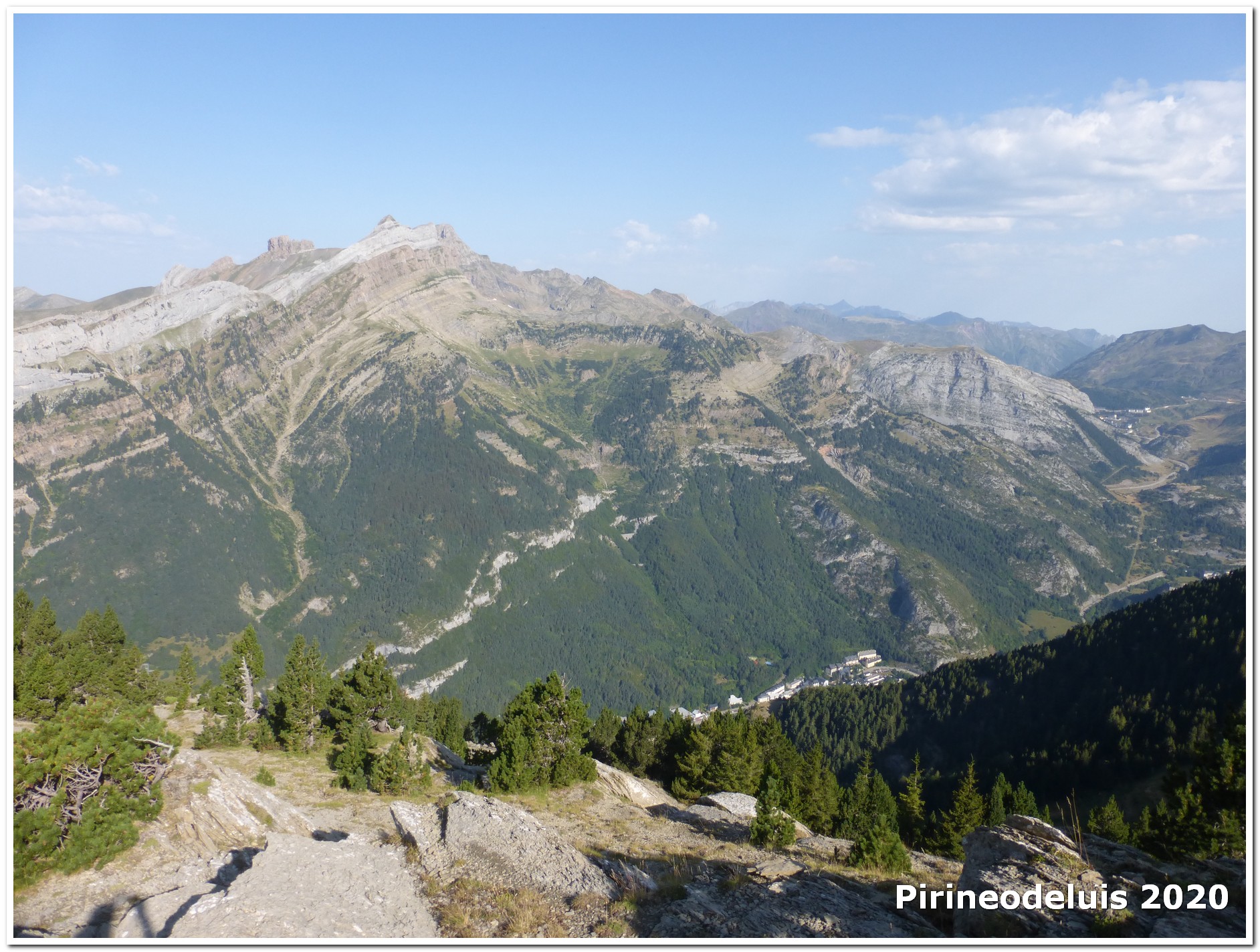 Un paseo por el Pirineo: La Moleta (2573 m) en circular desde Canfranc ...