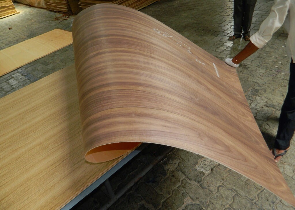 CKD Boats - Roy Mc Bride: Superform bending ply with a veneer face