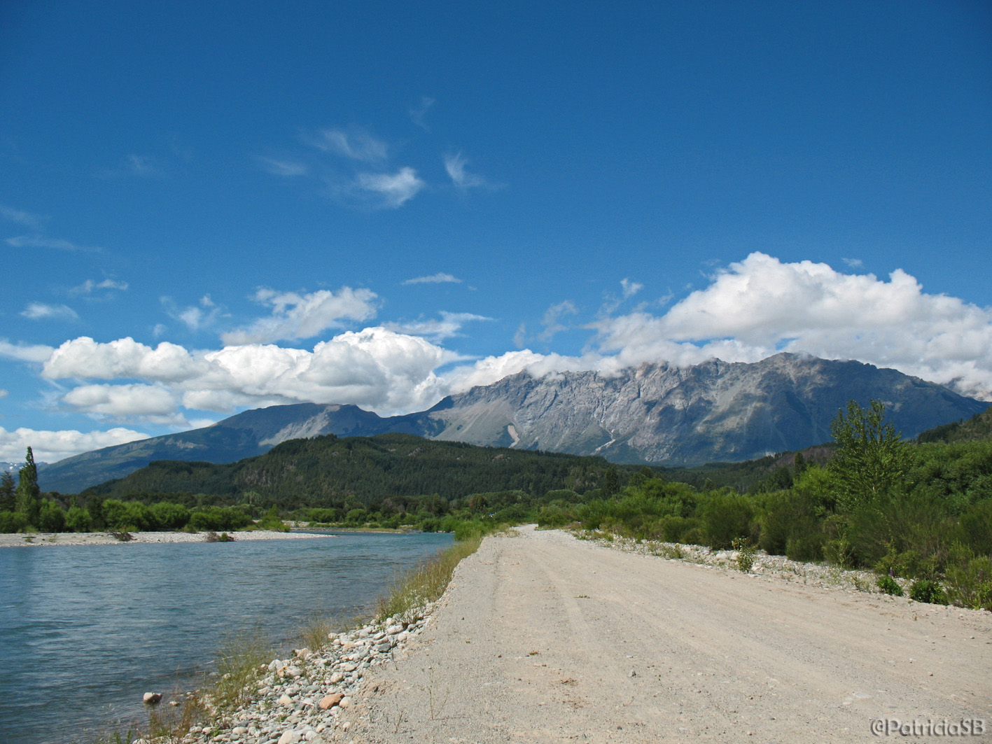 FOTOS Y RELATOS DE VIAJES: Paseando por el Rio Azul