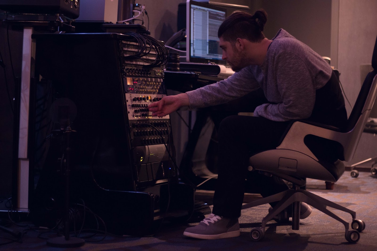 RE-VOLT : Sri Lankan/Filipino - Dubai Based Rapper "Menon" releases ...