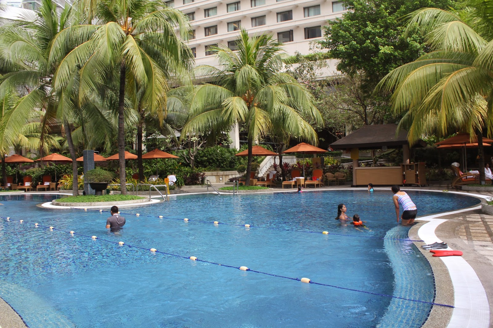 Stay, Stray, Play and Feast: EDSA Shangri- La's Horizon Club Room