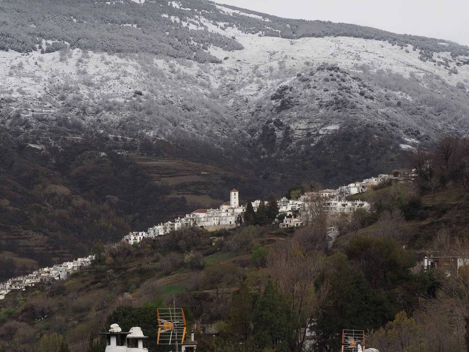 Bubión la Alpujarra de Granada | entre Pampaneira y Capileira: Nieve ...