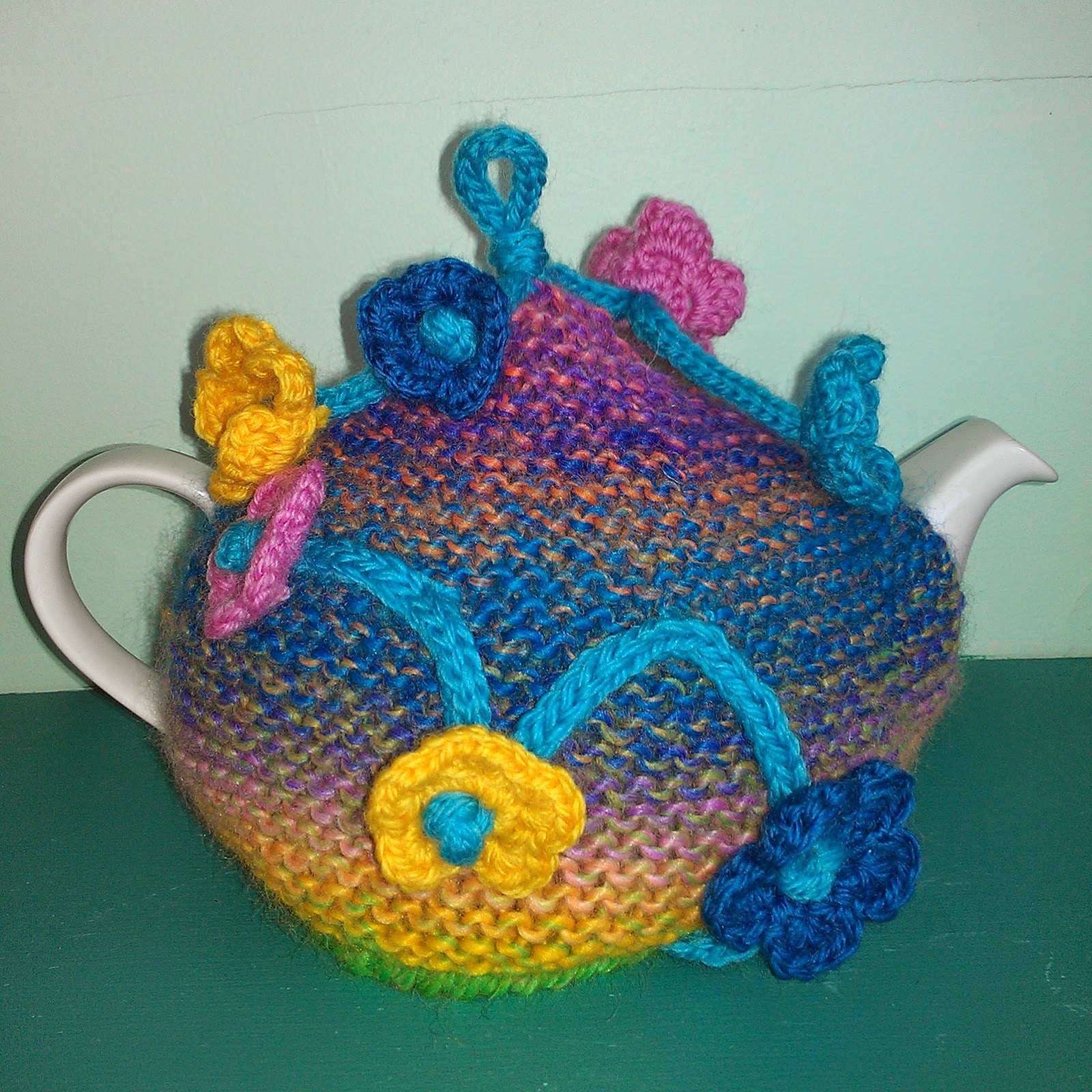 Craft a cure for cancer free tea cosy patterns: Basic knitted cosies