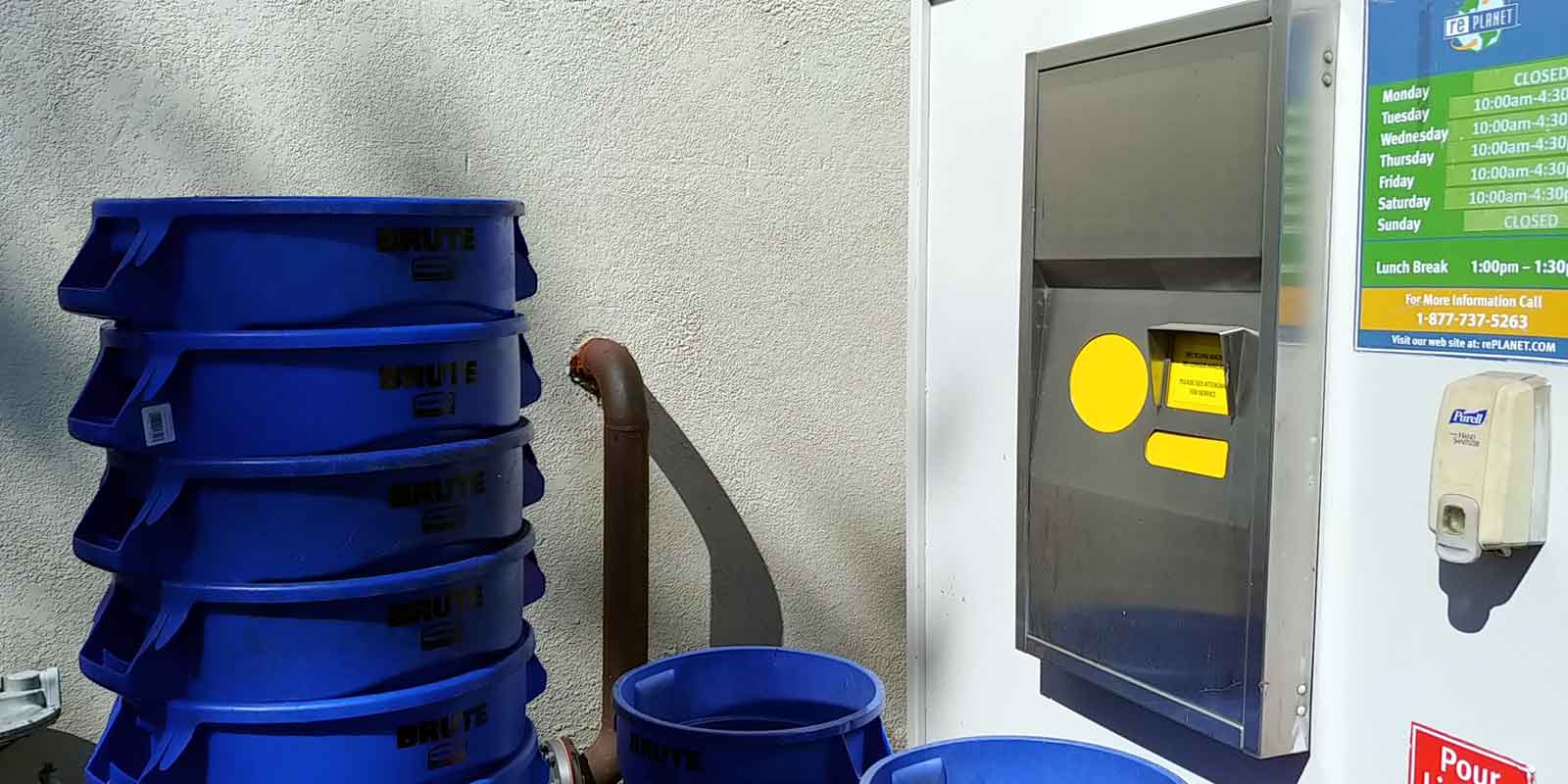 재활용 음료통을 수거하는 rePLANET과 CA CRV