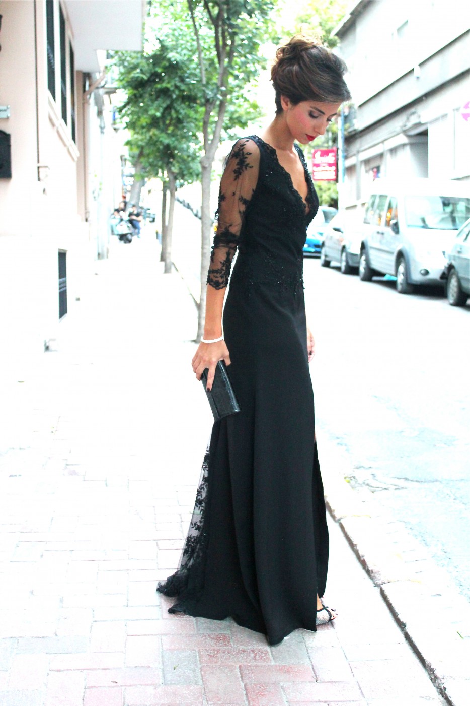 GECE ELBİSELERİNDE SON TREND - MODA GÜNÜ