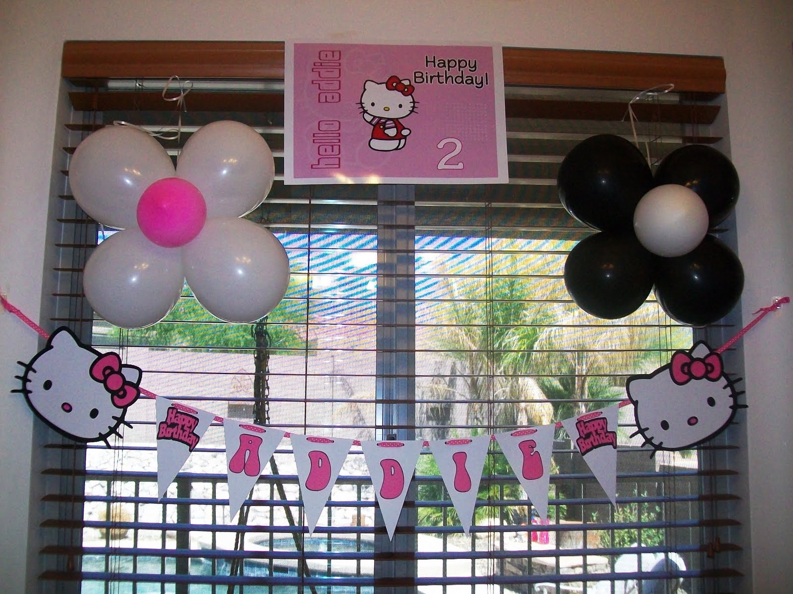 Paper Creations by Kristin: Hello Kitty Decorations