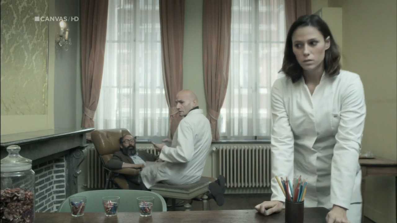 Kim Hertogs: Kim Hertogs gastrol als psychiater stagiaire in Duts