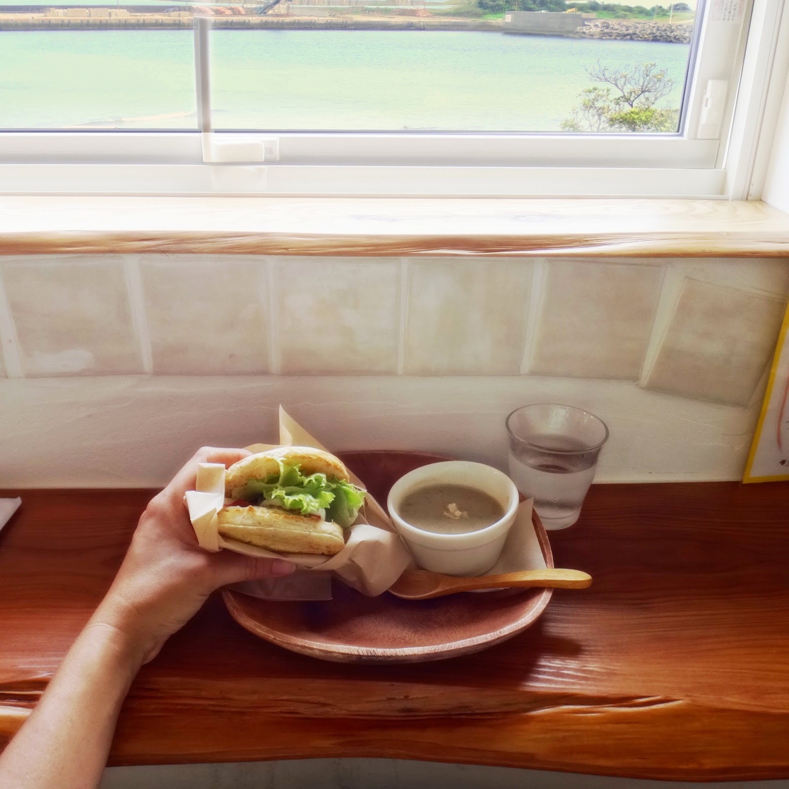 Yakushima Life: Smiley Cafe in Anbo