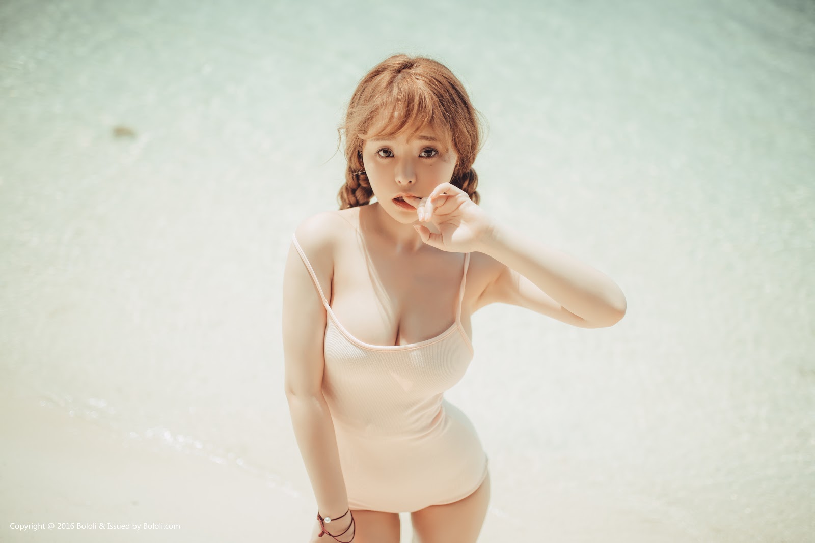 Biển xanh mây trắng BoLoli 126 - Ảnh gái xinh