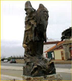 Poet'anarquista: ESCULTURA - IRENE VILAR