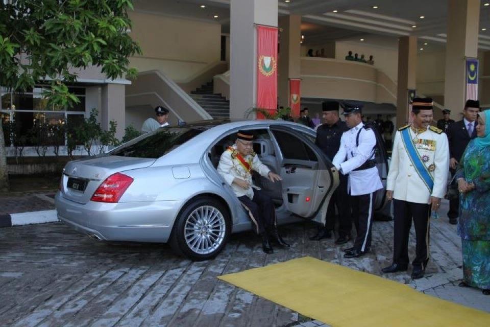 IDEALIS MALAYSIA: PEMIMPIN PAS TERUTAMA YB AZIZAN MB KEDAH ZUHUD DENGAN ...