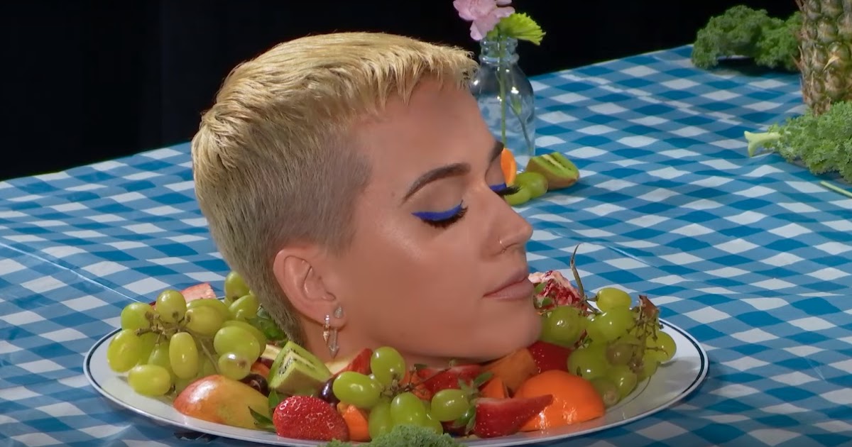 KATY PERRY PRANKS PEOPLE AS ART WITH HER HEAD IN A PLATTER - All the ...
