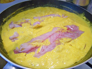 Cuisine en folie: Filets de Maigre sauce curcuma