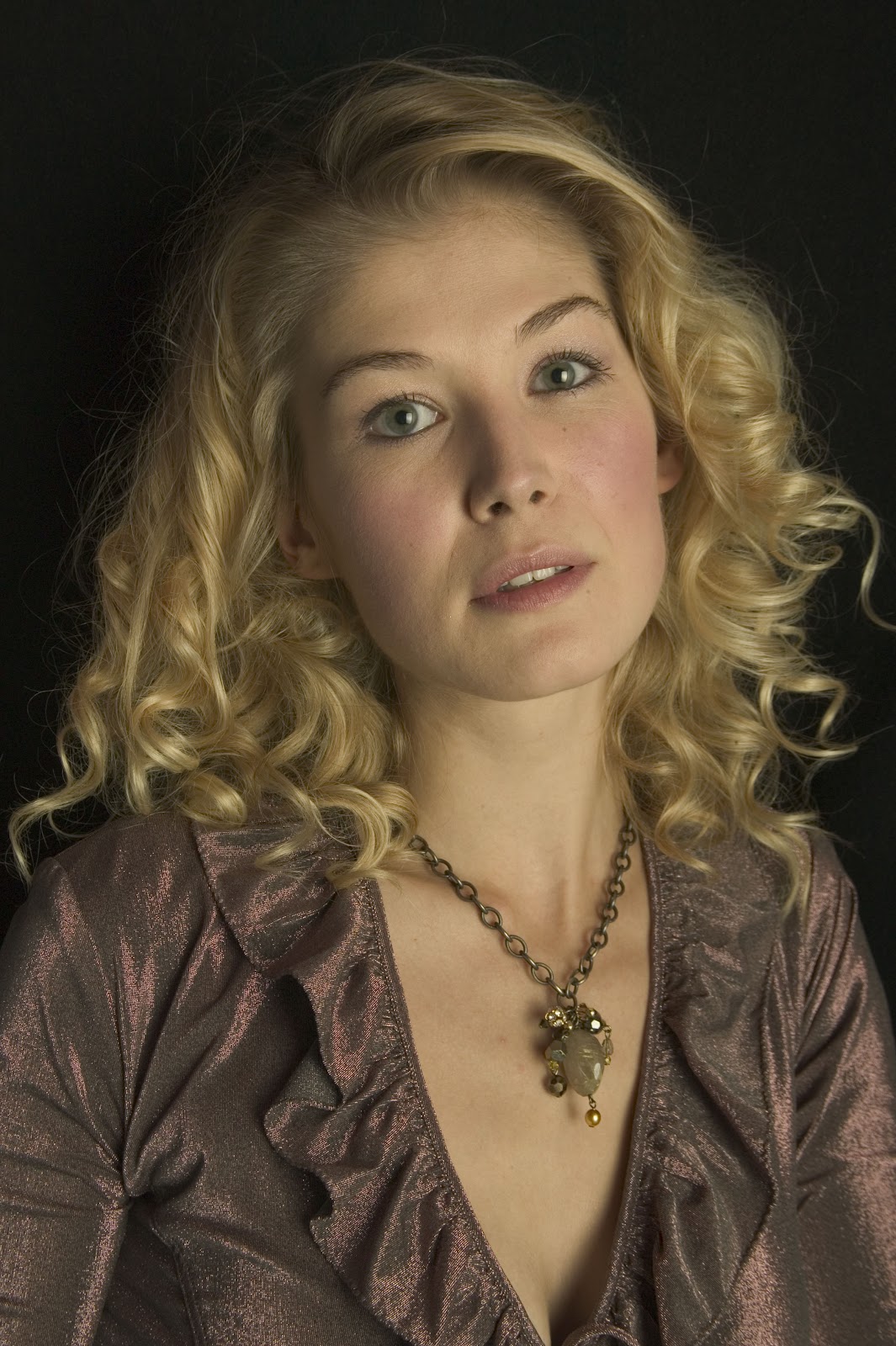 Rosamund Pike pictures gallery (6) | Film Actresses