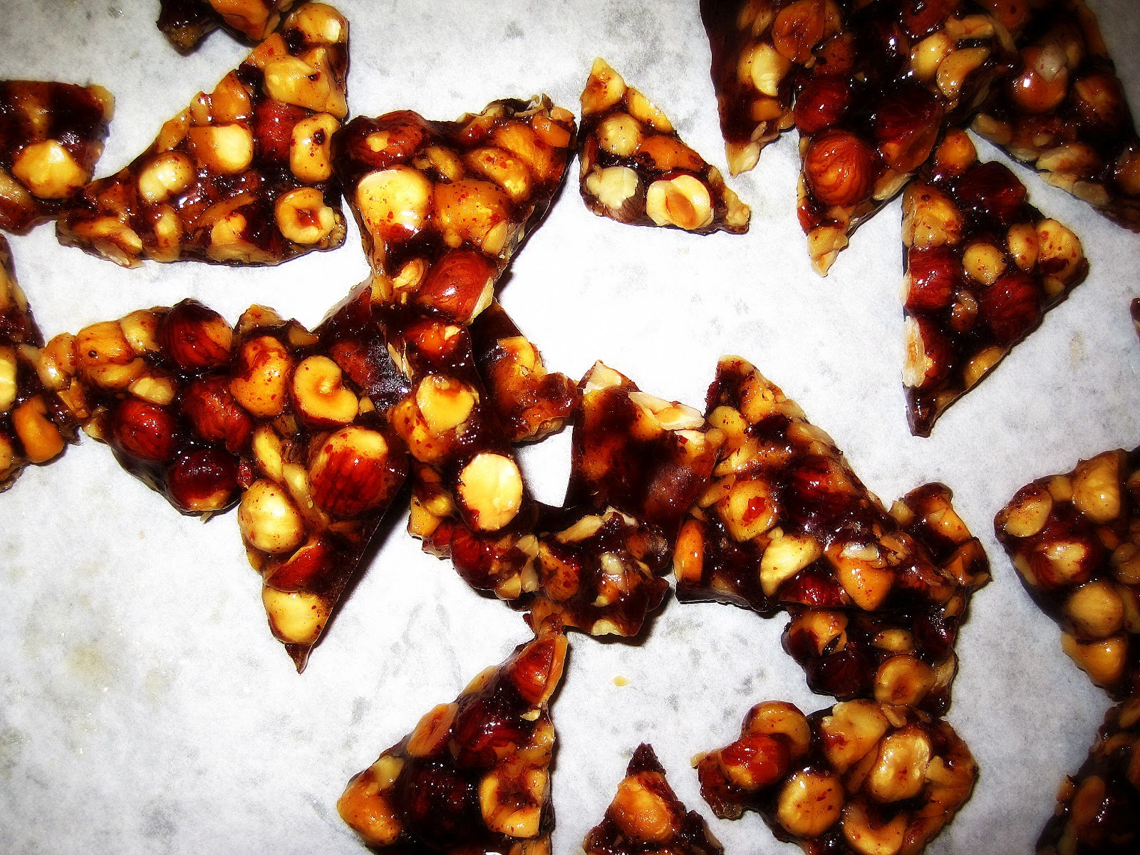 come · con · ella: sumac and hazelnut croccante