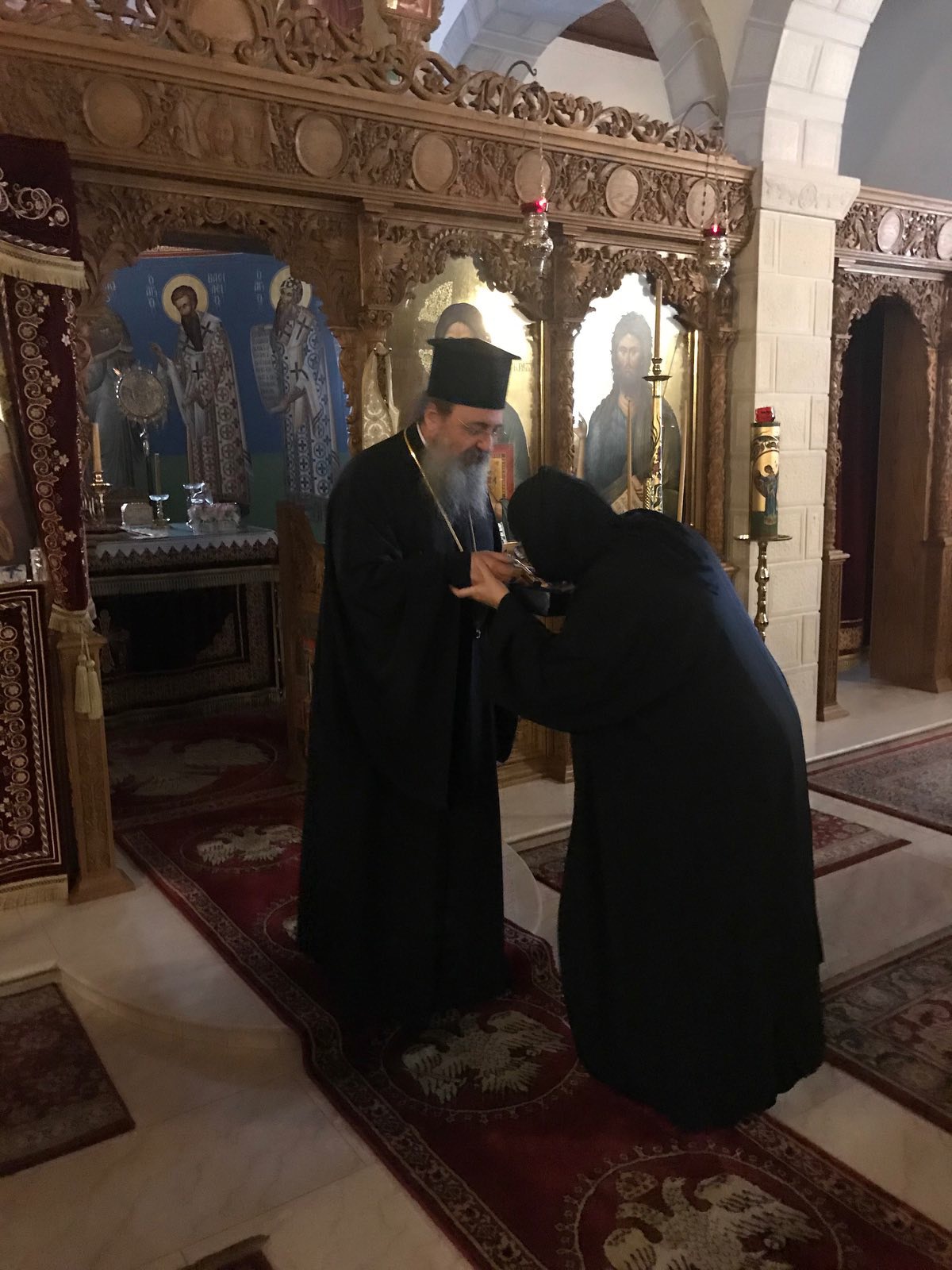 ΛΟΥΚΑ ΜΑΝΤΙΝΕΙΑΣ: Ο ΣΕΒΑΣΜΙΩΤΑΤΟΣ ΜΗΤΡΟΠΟΛΙΤΗΣ ΠΑΤΡΩΝ κ.κ.ΧΡΥΣΟΣΤΟΜΟΣ ...