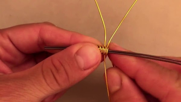 Combination Wire Wrapping and Wire Braiding Tutorial / The Beading Gem