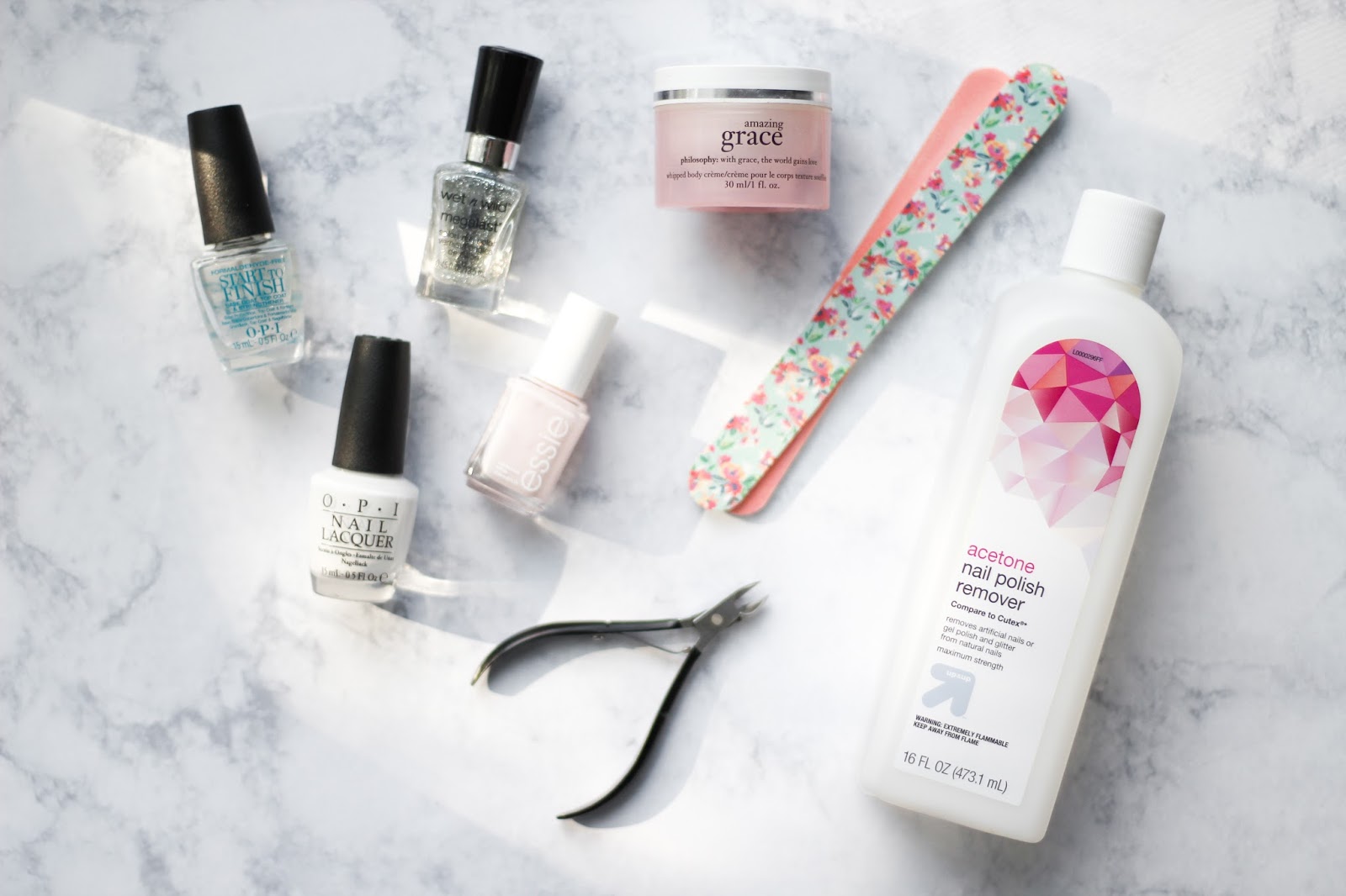 AT HOME MANICURE ESSENTIALS | A Classy Fashionista