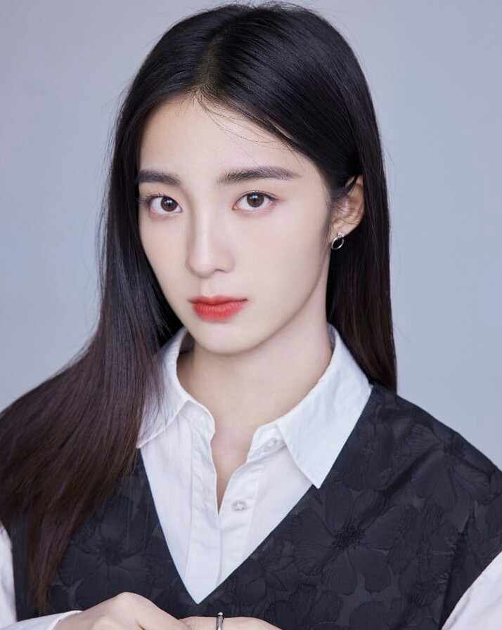 Biodata dan Profil Lengkap Wan Peng (Chinese Actress) - Nona Mandarin