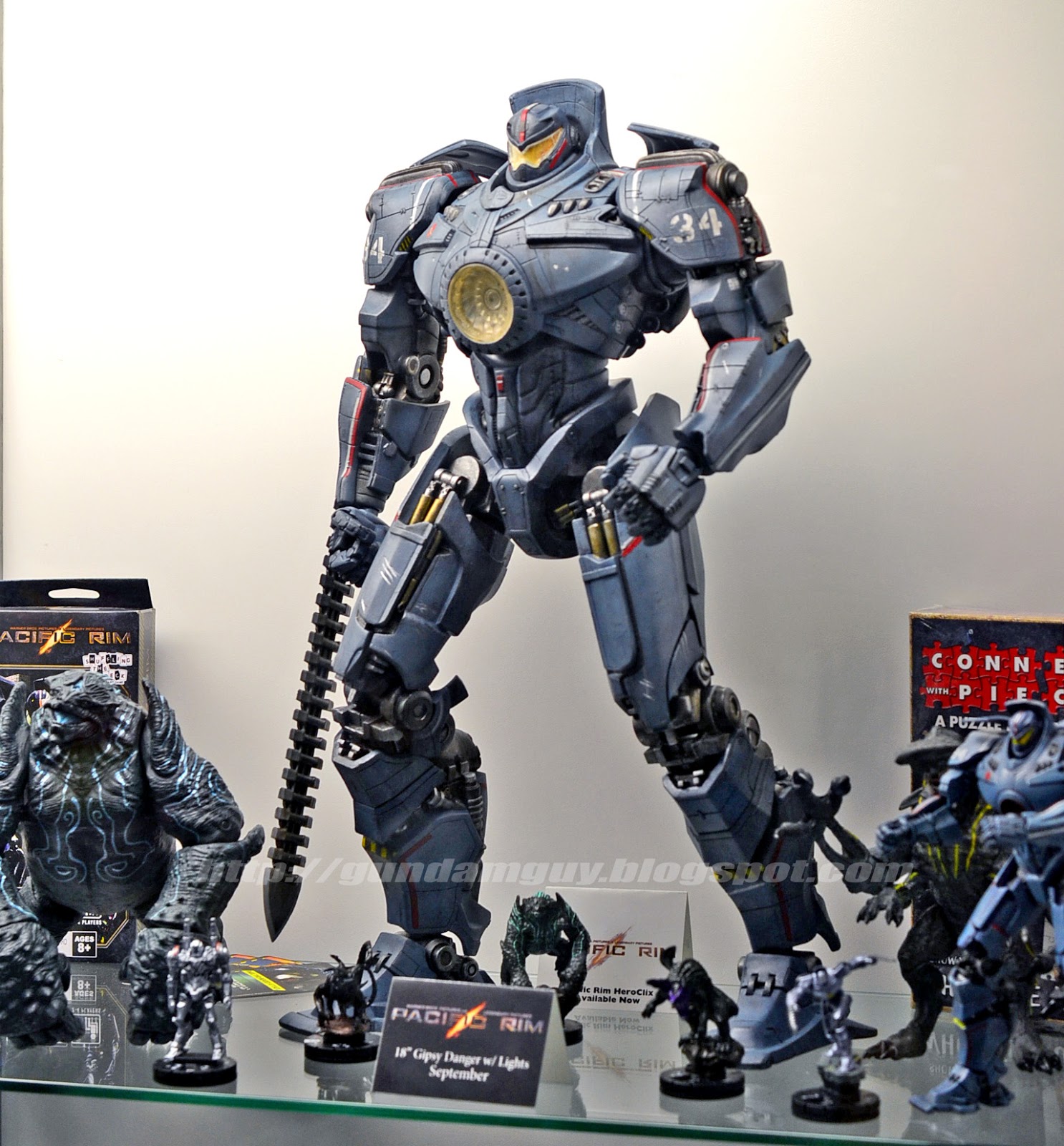 Mecha Guy Pacific Rim Figure And Collectibles On Display San Diego Comic Con Sdcc 2013