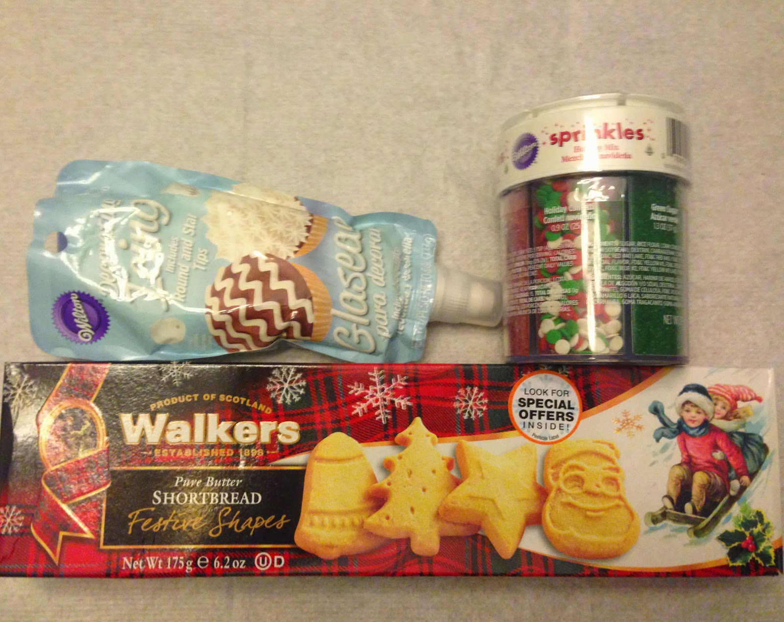 Walkers Shortbread Festive Shapes; Decorate in No Time - Outnumbered 3 to 1