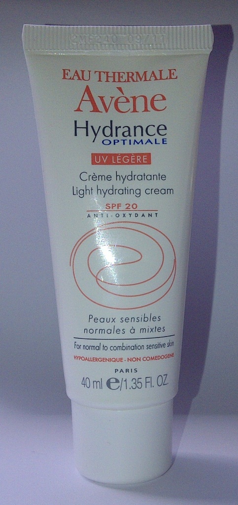 BeautySwot: Avene Hydrance Optimale UV Light SPF 20 Protective ...