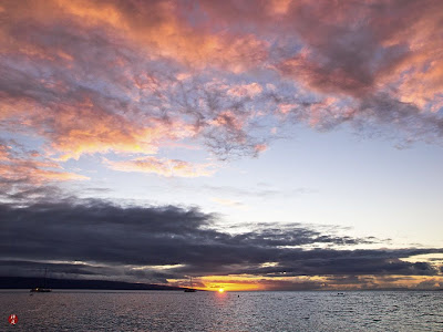 FROM THE GARDEN OF ZEN: Sunset at Kaanapali beach, Maui Island