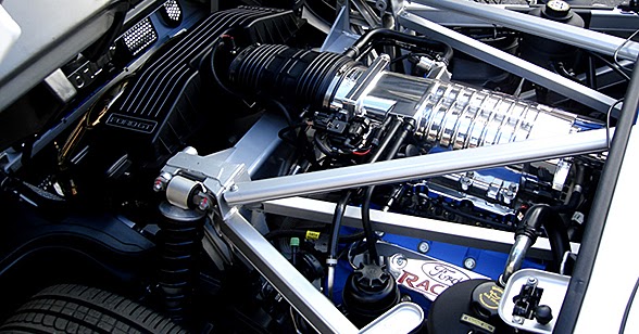 Teste em vídeo do GT6: Ford GT V8 5.4 32V Supercharger em Le Mans!