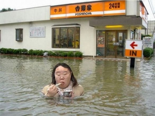 Funny People During Huge Floods ~ LameBook