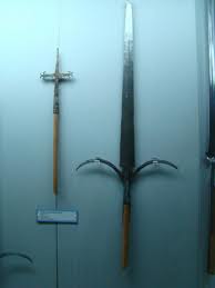 Armas y armaduras en España: La ronca y la ronfea