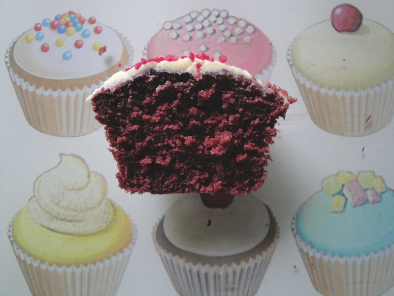 Grocery Gems: Morrisons Red Velvet Cupcake Kit (£1.39 at Morrisons)