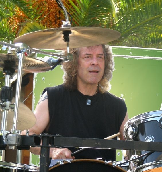 Classic Rock Here And Now: ALBERT BOUCHARD BLUE ÖYSTER CULT ORIGINAL ...