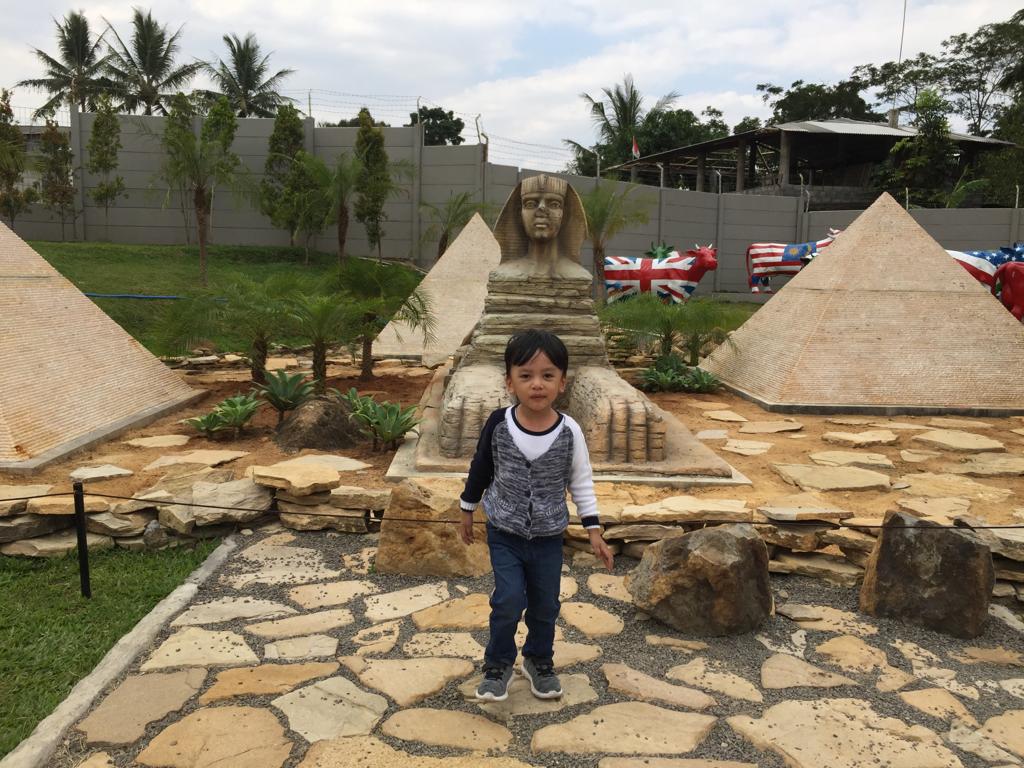 √ Menjelajah Puluhan Negara Di Mini Mania - Taman Miniatur Dunia - Novarty