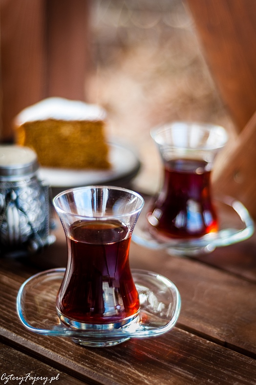 Herbata po turecku z kardamonem