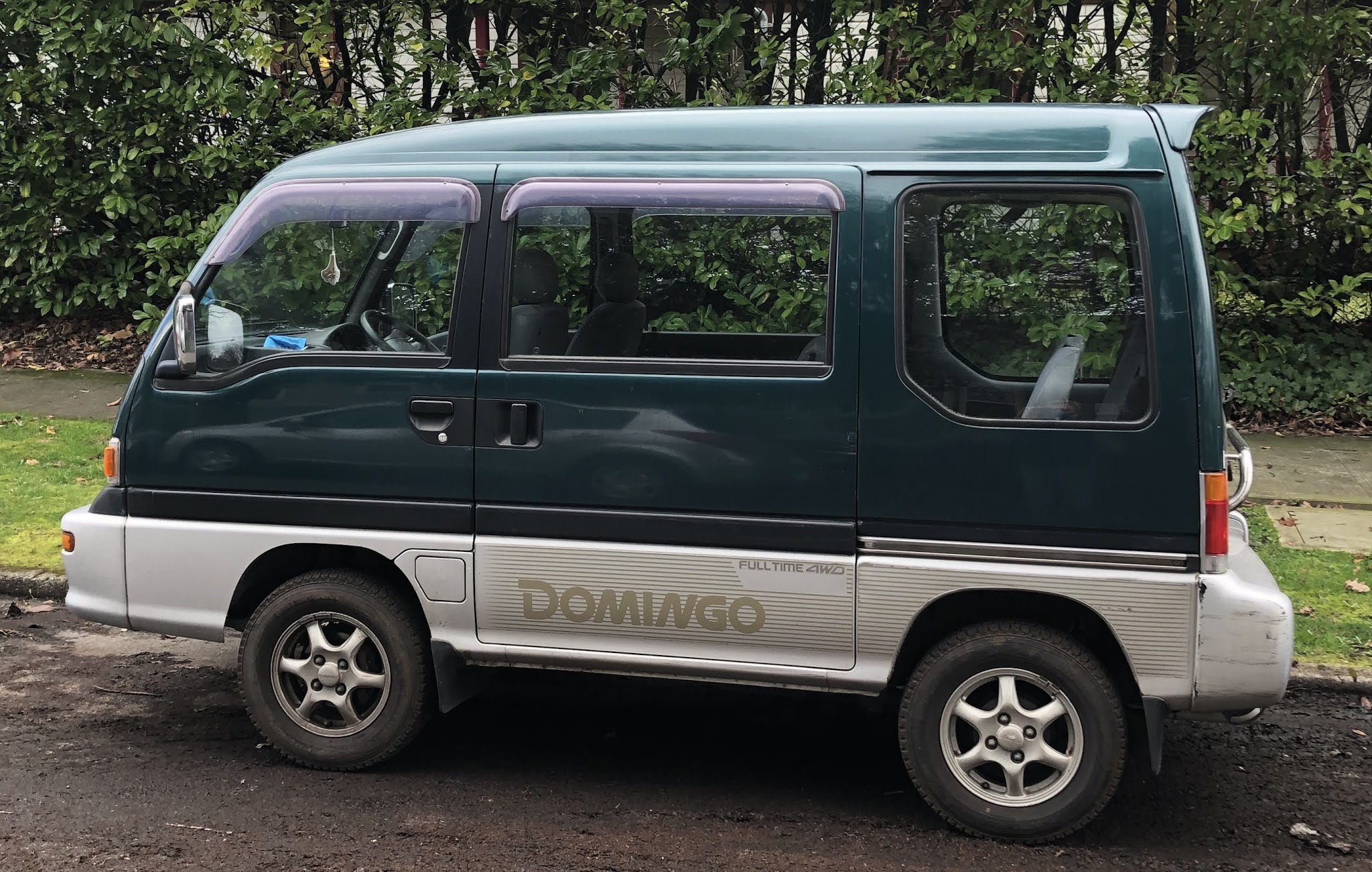 Seattle's Old Cars: 1994 Subaru Domingo Van