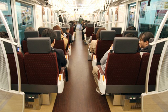 Tokyo Railway Labyrinth: "Keio Liner" Begins Service