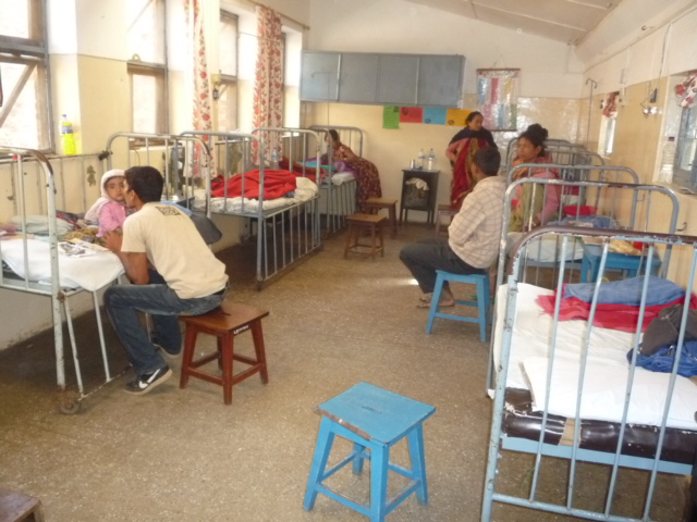 OviattsOnTheGo: A Visit to the Pediatric Ward