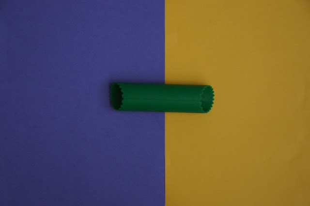 Pantone Experiments: Complementary Contrast | Design Practice